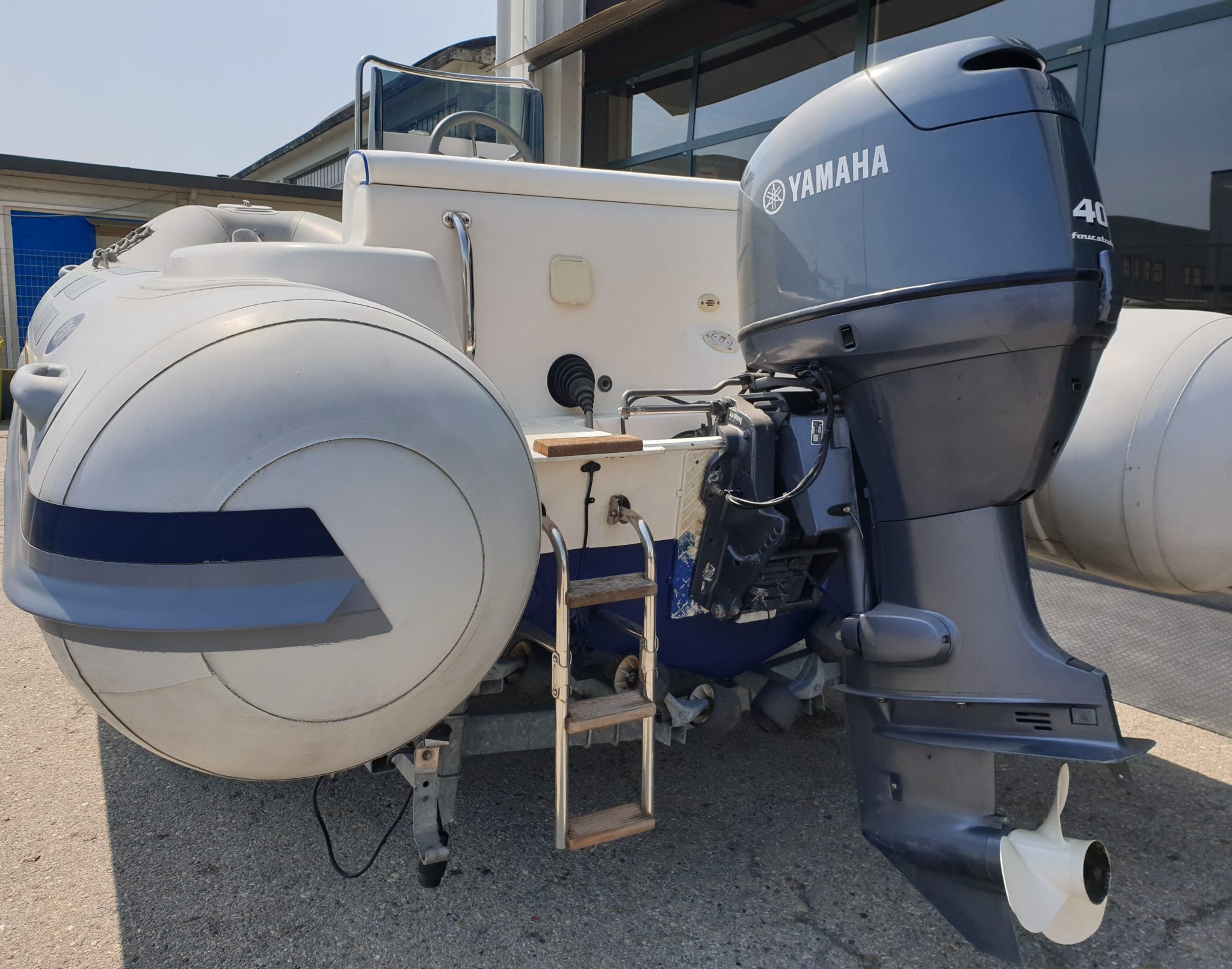 Italboats Predator 540 + Yamaha F40 hp 4 tempi + carrello - Marina Service